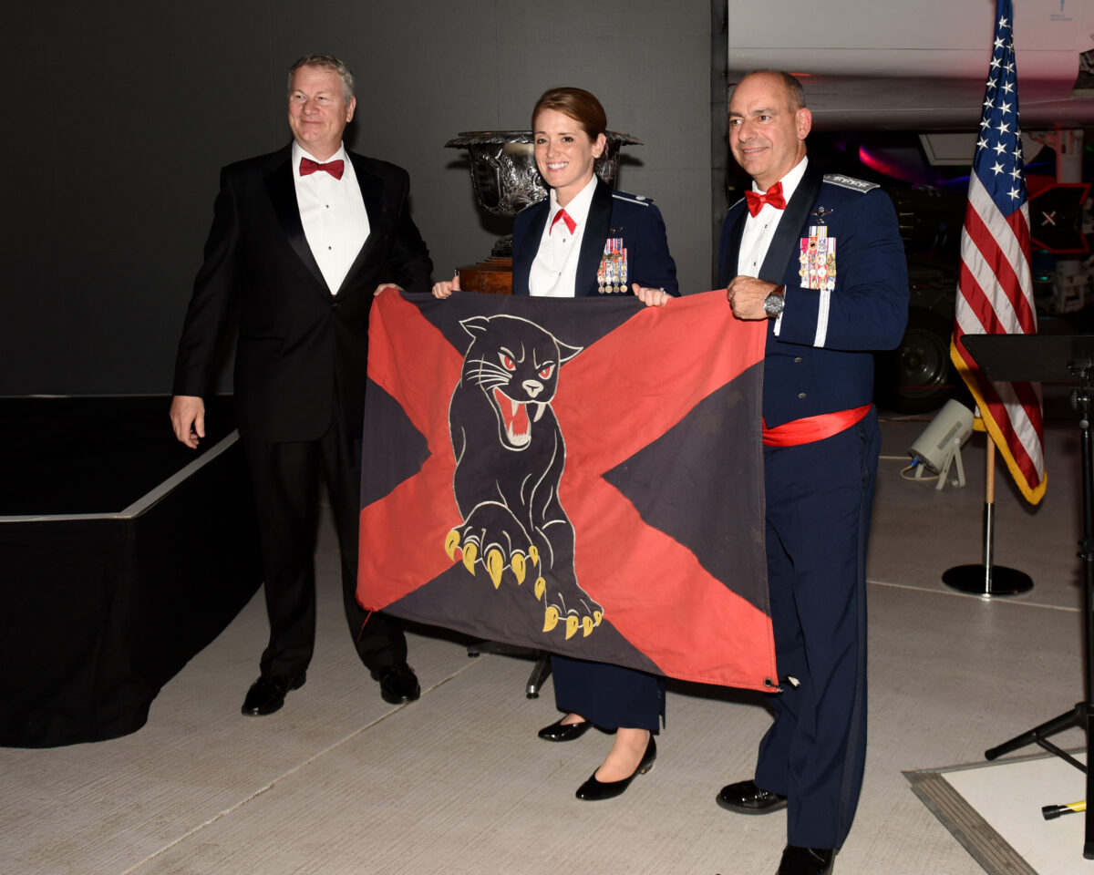 Raytheon Thropy – Eagle Country