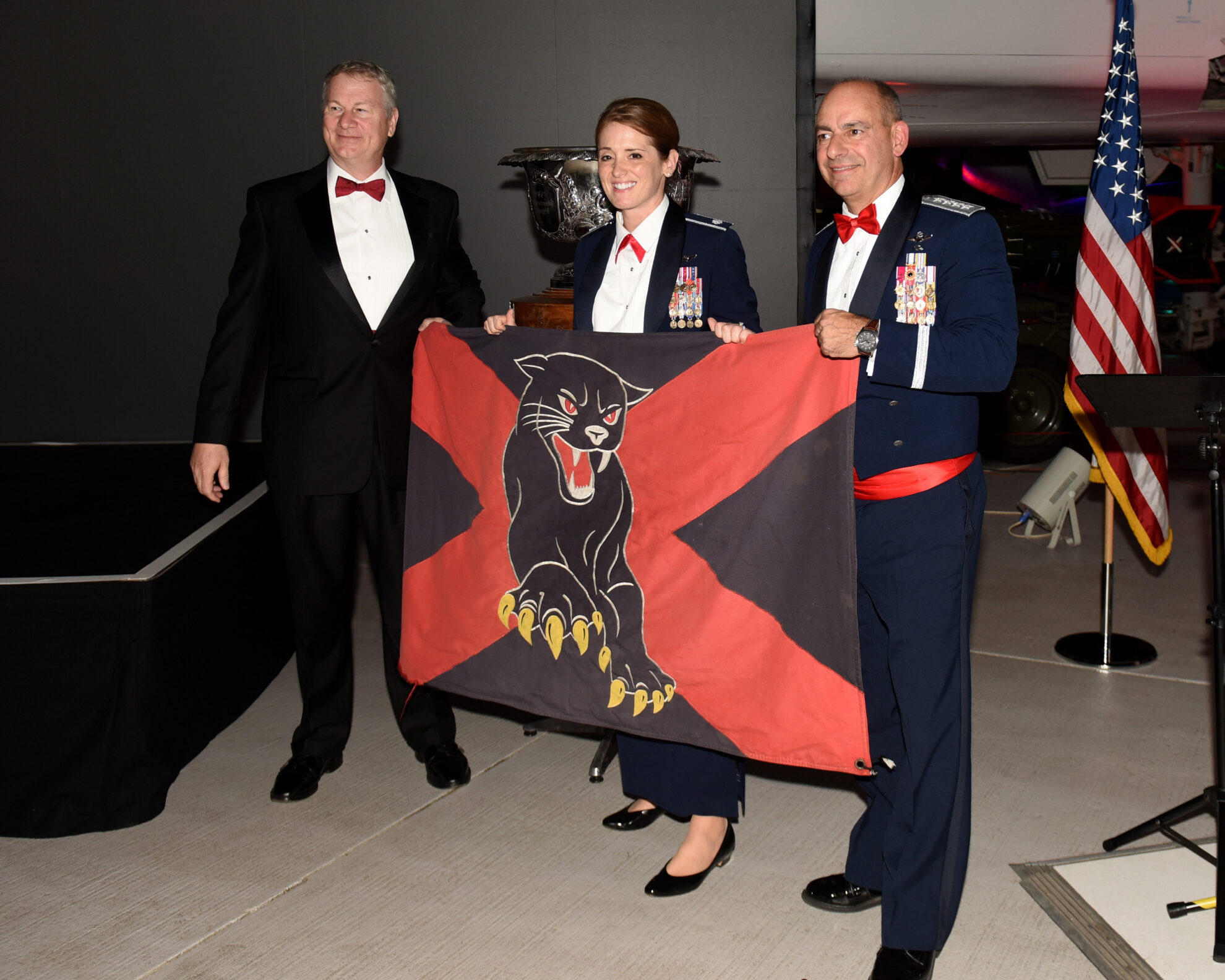 Raytheon Thropy – Eagle Country