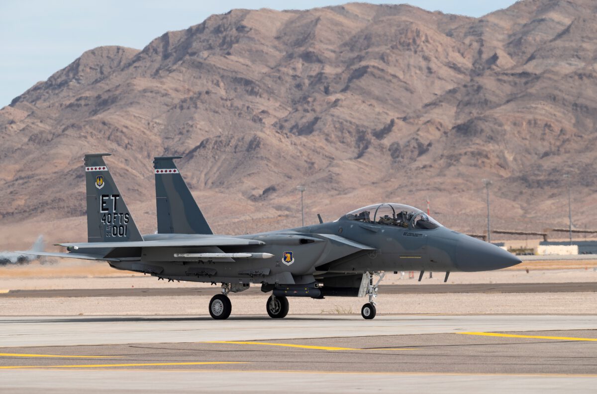 40 Flight Test SQ – Eagle Country