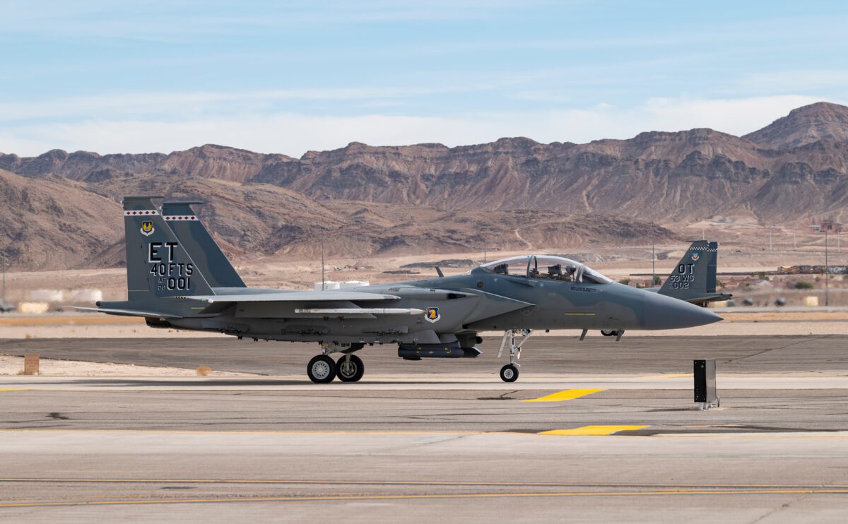 40 Flight Test SQ – Eagle Country