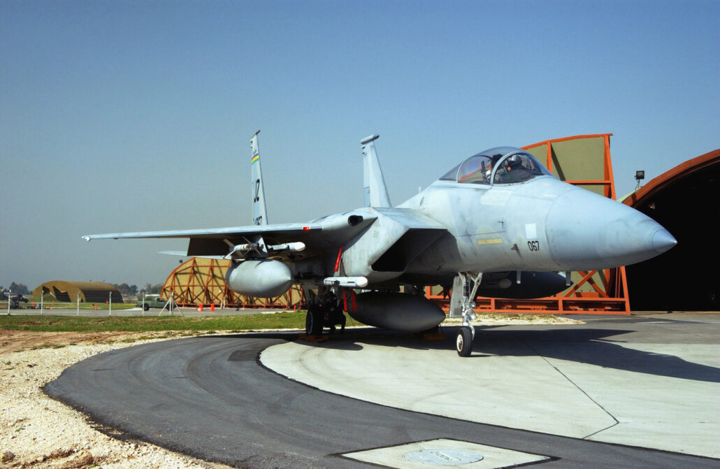 122 Fighter Squadron – Eagle Country