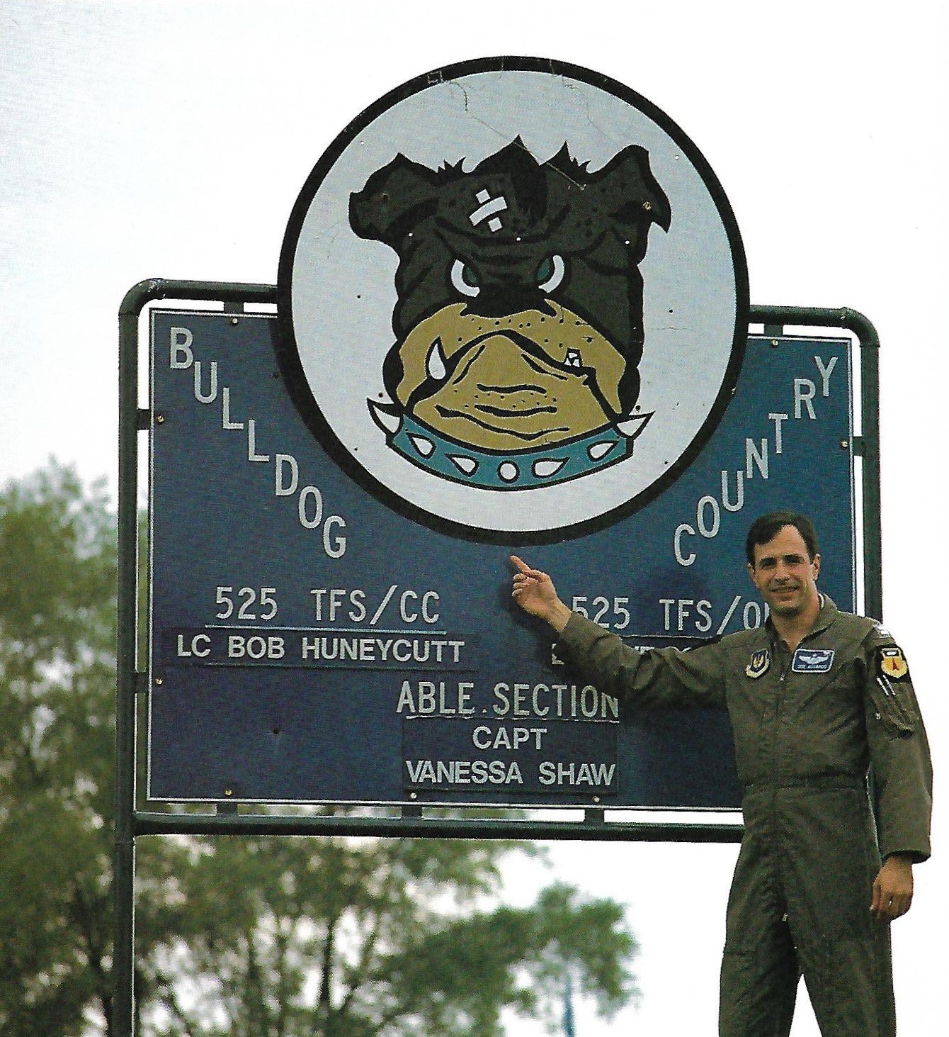 525 Tactical Fighter Squadron – Eagle Country