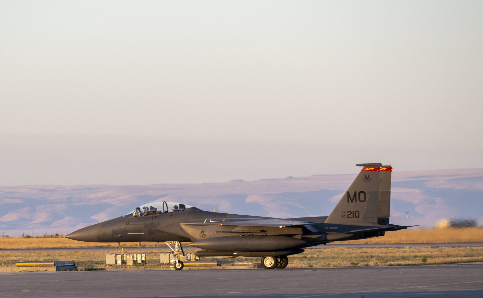 389 Fighter Squadron TBolts shock ‘em downrange – Eagle Country