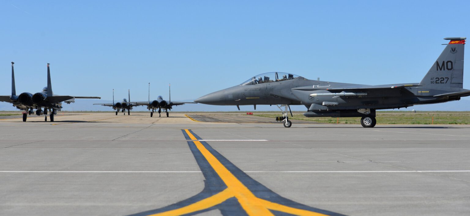 389 Fighter Squadron – Eagle Country